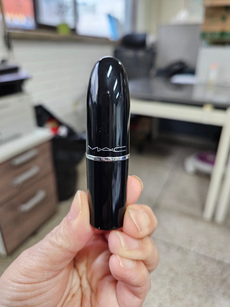 [MAC] 러스터글라스 FRIENDA 핑크핑크 립스틱 발색 후기!!! : 네이버 블로그