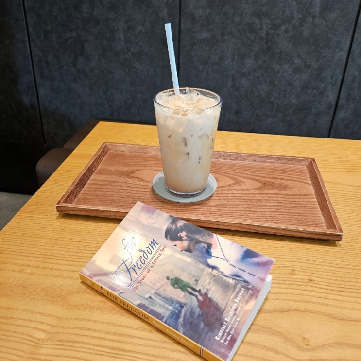 #04 영어원서읽기 : for Freedom The Story of a French Spy, Kimberly Brubaker ...