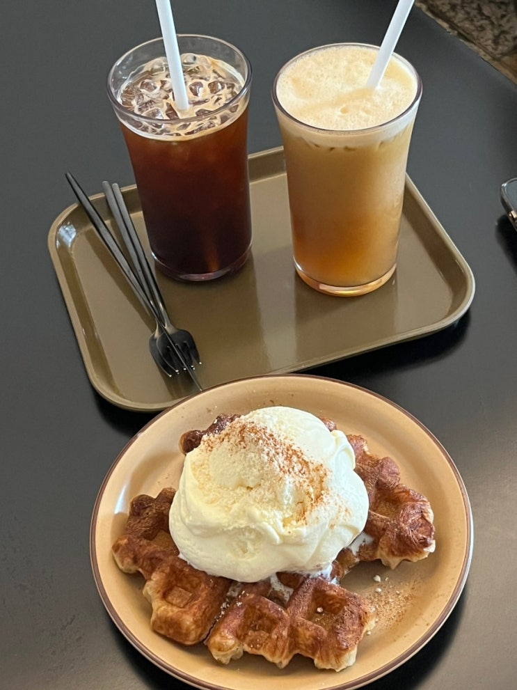 커피그래 약수역 맛집 커피와 크로플 디저트가 찐으로 맛있는곳 서울추천카페 네이버 블로그