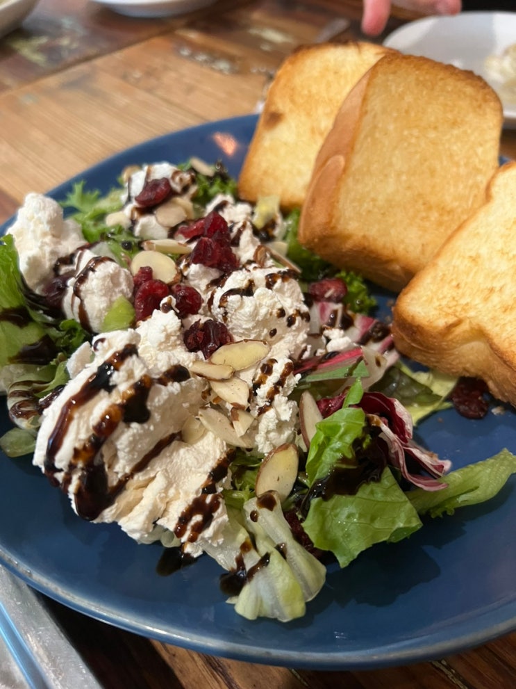 어글리스토브 브런치레스토랑 : 네이버 블로그