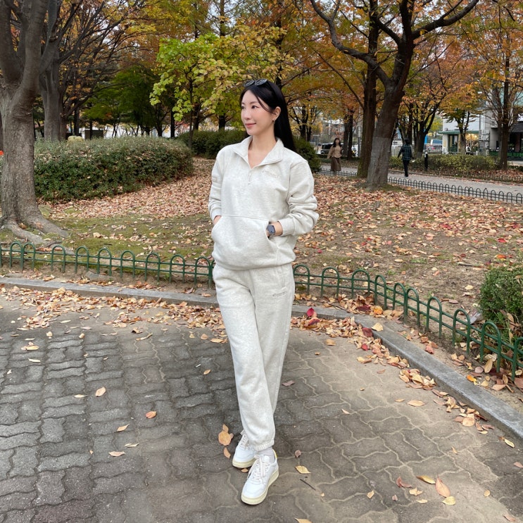 디스커버리 여성 트레이닝복 세트 반집업 맨투맨 편하고 힙하게 네이버 블로그