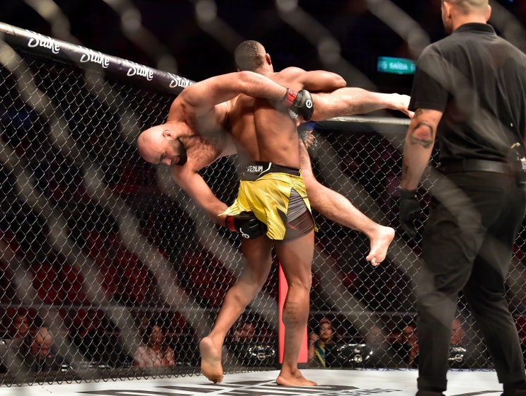 [뉴스] 브랜든 샤웁 "존스 VS 은가누? 존스 죽는다." 外 UFC 소식들 : 네이버 블로그