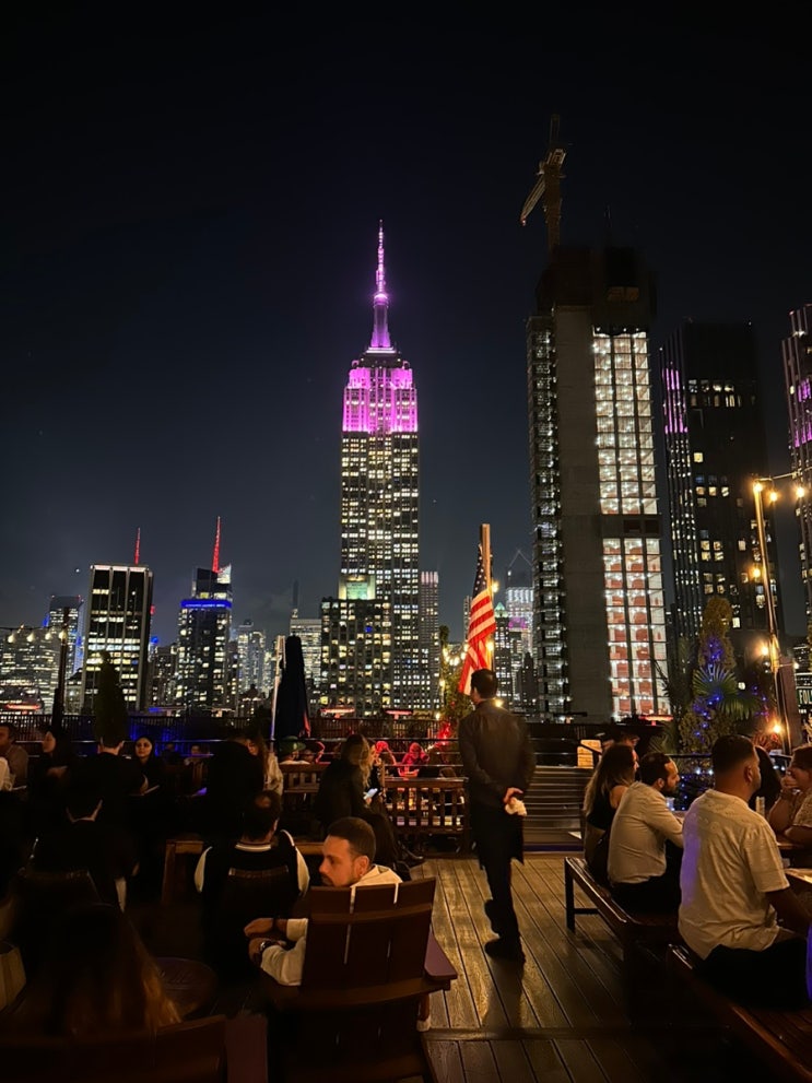 뉴욕 루프탑 바 ‘230 Fifth Rooftop Bar’ 웨이팅 및 야경 후기 : 네이버 블로그