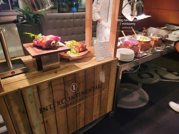 서울코엑스 인터컨티넨탈 서울 라운지 바 원더아워와인맥주 무제한 호텔 뷔페옥토버페스트 예약가격할인팁 코엑스 데이트