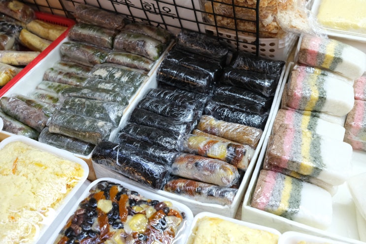 대치동맛짐 은마종합상가 지하1층에 김경애떡방~ 미니떡 산더미로 사서 밥으로~ 짱맛난떡 김영모빵집에서 빵도사고~ 도곡역까지