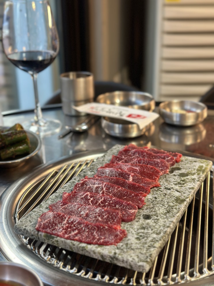 제주 소고기 맛집 제주시 아라동 한우 칠프로칠백식당 육회 서비스 네이버 블로그
