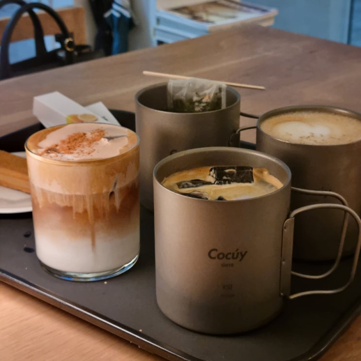 부산 광안리 조용한 카페 독특한 콜롬비아식 디저트가 있는 코쿠이 솔직후기 🧈 네이버 블로그