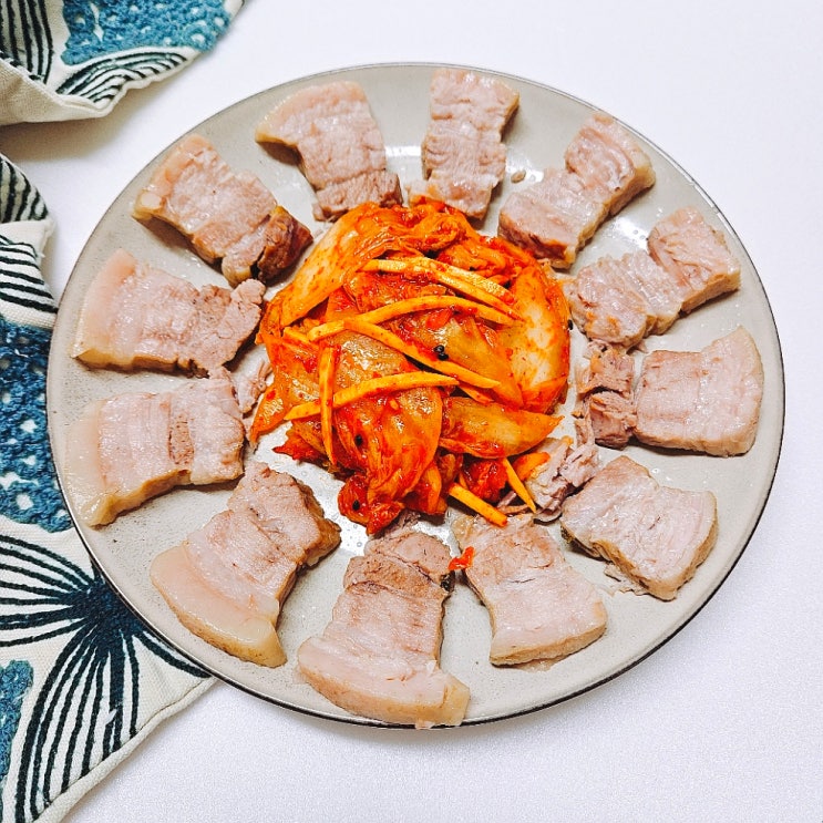 수육 맛있게 삶는법 수육 압력솥 삶는 시간 돼지수육삶는법 레시피 보관 칼로리 네이버 블로그