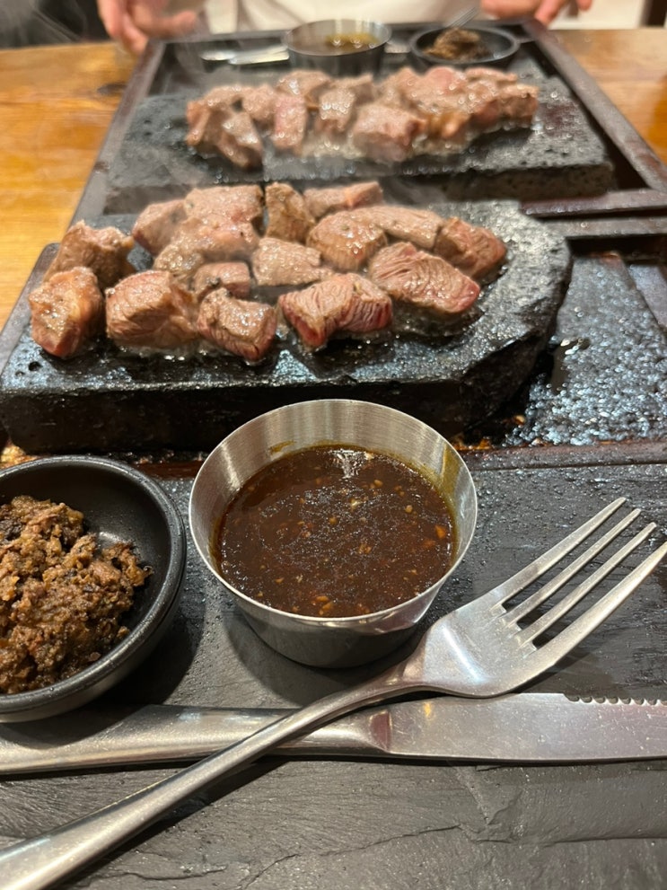 [Ss여행_하노이] 하노이 맥주거리 가성비 스테이크 스모 초우 스테이크 :: SUMO CHOU STEAK : 네이버 블로그