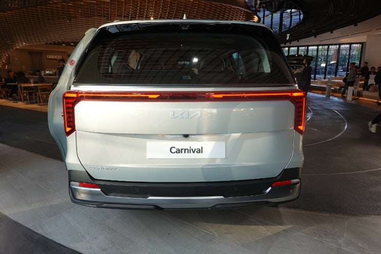 카니발 페이스리프트 KA4 "더 뉴 카니발" 색상 실내 실물 (Feat. 미디어데이) : 네이버 블로그