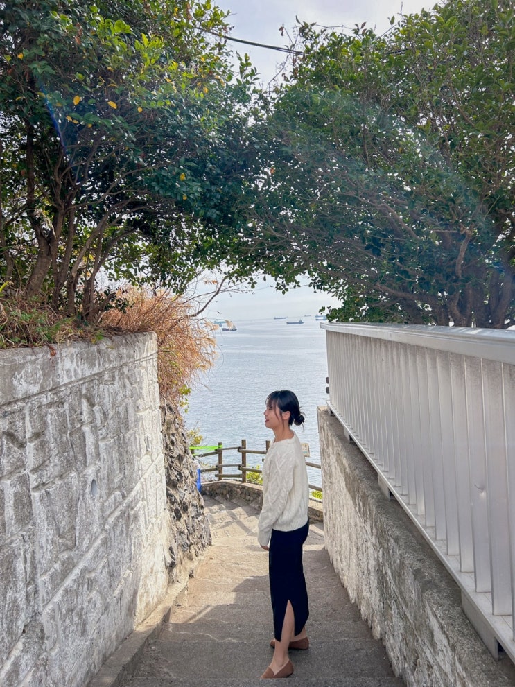 부산 여행 2박 3일 알짜배기 뚜벅이의 먹부림 여행 마지막날 흰여울 문화마을 포토스팟 네이버 블로그