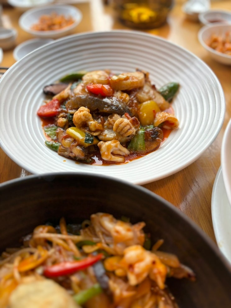 굴탕면, 매운해산물볶음면, 해산물 XO소스_판교현대백화점 9층 식당가_JS garden : 네이버 블로그