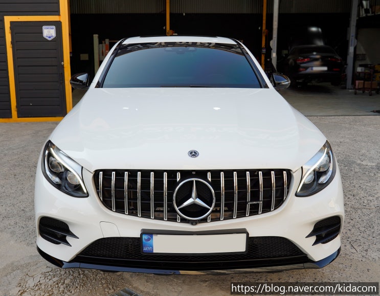 부산 수입차 정비 벤츠 Glc43 4matic 2018 차량 합성유쉘 엔진오일 오일필터 에어필터 교환 작업 완료