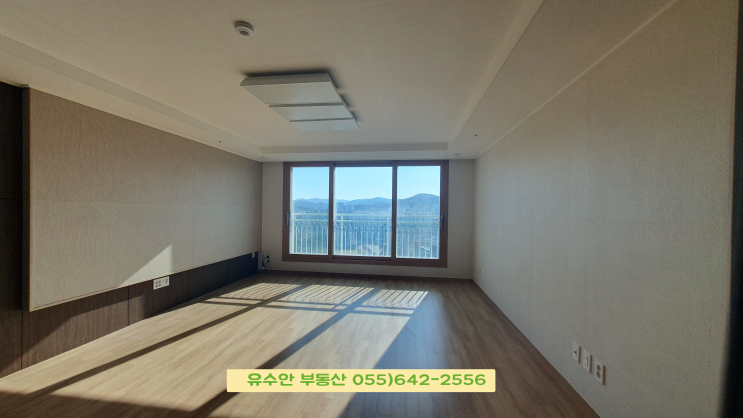 🍀실사있어요🍀환하게 펼쳐진 전망에 햇살따뜻한 로얄층의 내부아주좋은 주영더팰리스5차통영아파트매매 11534㎡ 34