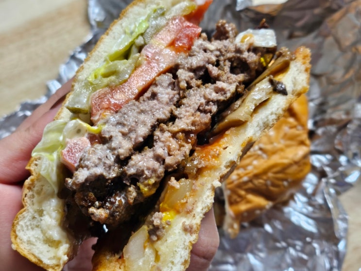 강남역 파이브가이즈 / 햄버거, 샌드위치, 핫도그 모두 먹어본 후기 / 웨이팅 꿀팁 : 네이버 블로그