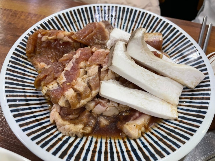창원 반림동 반송시장 맛집 돼지갈비의 원탑 신정숯불갈비 네이버 블로그