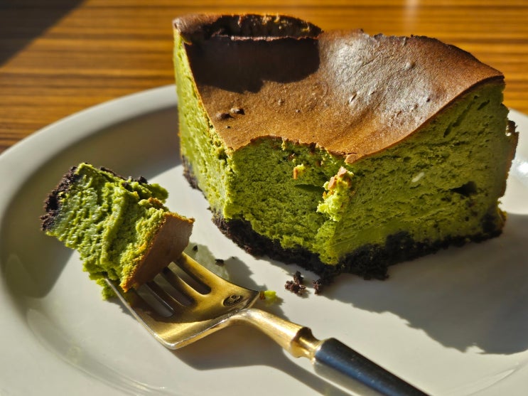 카페 어질인 / 왕십리역 1분거리 바스크치즈케이크 맛집 /한양대 카페 추천 : 네이버 블로그