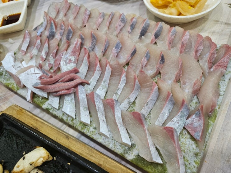 익산동산동횟집 회뜨는오빠 제주방어 맛있어요! : 네이버 블로그
