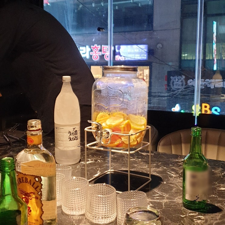이수역사당 술집 단체 친구 모임 회식 생일파티 안주 서비스 맛집 또또즐갬성술집 네이버 블로그