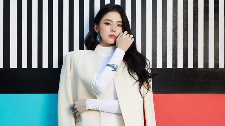 주얼리만 19억 럭셔리한 한소희 패션 속 여자 연예인 명품 팔찌 귀걸이 반지 브랜드 모두 부쉐론 네이버 블로그