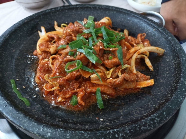영동식당 공주시 로컬맛집 현지인이 추천하는 제육볶음 맛집 교대생들이 즐겨먹는 착한식당 아이랑 가족이랑 점심한끼 네이버 블로그