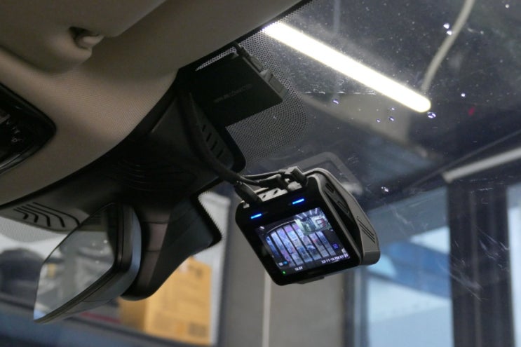 BMW 5시리즈, 아이나비 QXD1 & 케어셀 블랙박스 보조배터리 [자브로틴츠] : 네이버 블로그