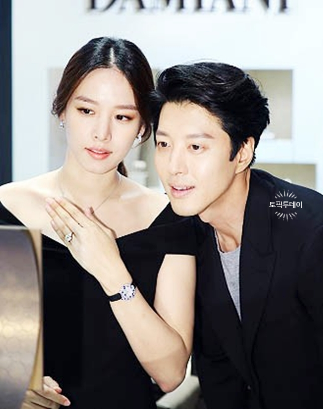 미우새 이동건 조윤희 이혼 이유 스캔들 논란 나이 프로필 자녀 딸 인스타 네이버 블로그
