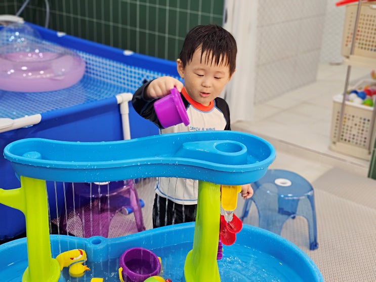 물놀이 테이블 아기 해먹 튜브 가정용 수영장 물놀이 장난감 네이버 블로그