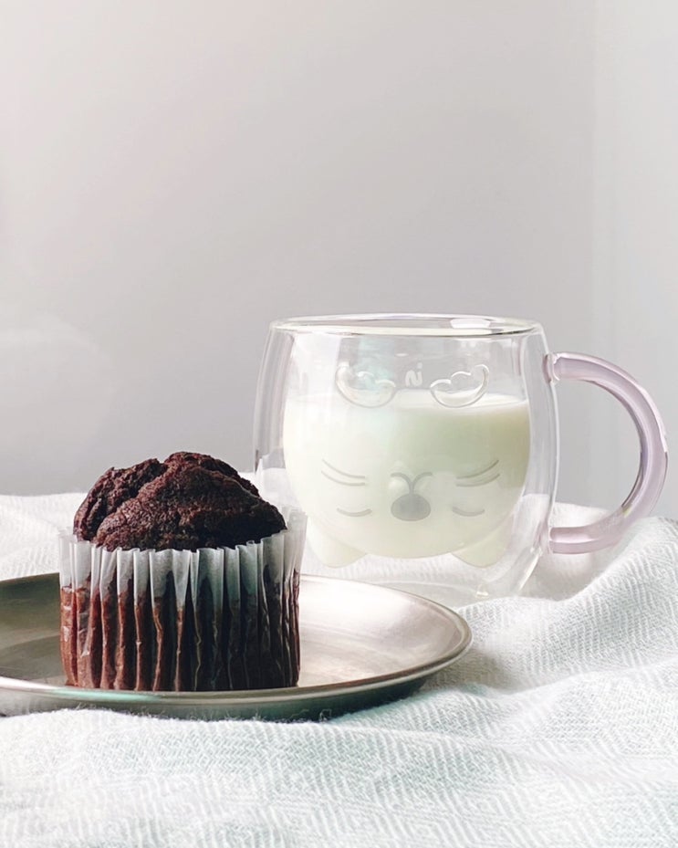 간단한 홈베이킹 초코컵케이크 만들고 우유랑 먹기 : 네이버 블로그