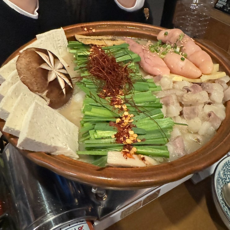 대구 종로 이자카야 술집 추천 오호리준 대구종로 본점 한우 명란 모츠나베와 한우 우설 야키니쿠 맛집 일본 술집 분위기가