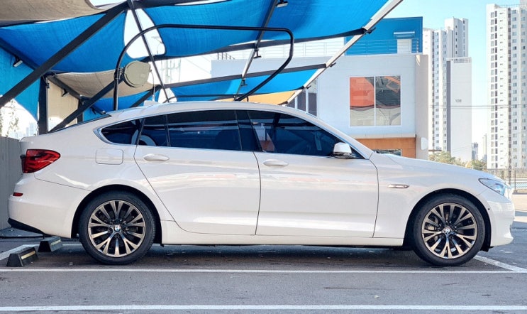 BMW F07 5GT 30d (2) : 네이버 블로그