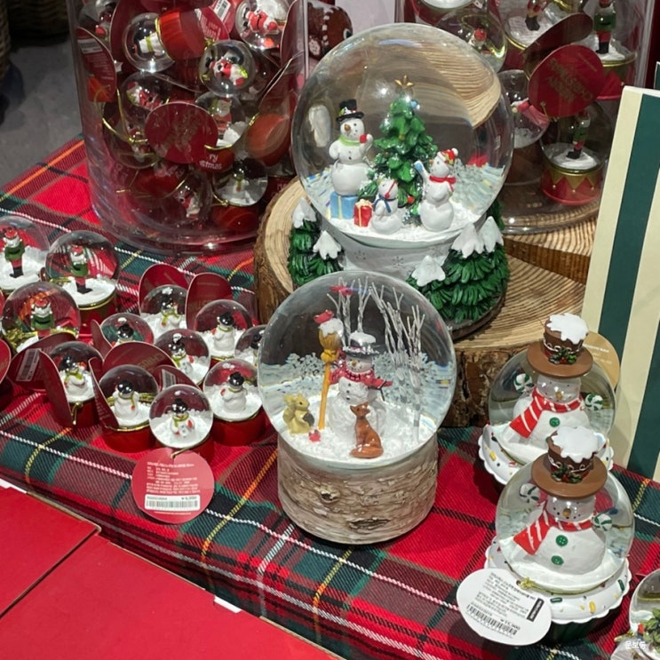 홍대 가볼만한 곳 연희동 모던하우스 크리스마스 소품샵 후기 : 네이버 블로그