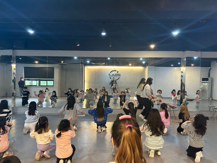 창원댄스 마산댄스 날이 추울때에는 춤으로 몸을 따뜻하게 창원그라운디댄스학원 도계점에서 쉽고 재미있게 춤을 배워보세요