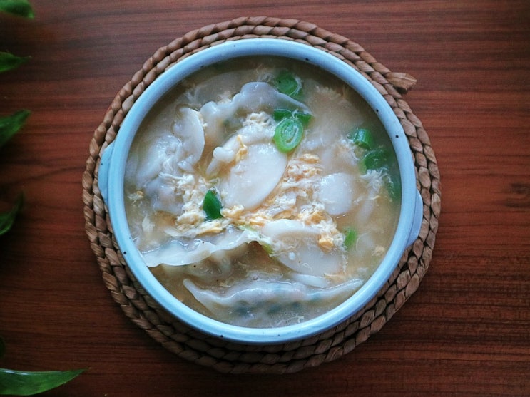 계란 떡만두국 끓이는 법 멸치육수 떡만두국 떡국 네이버 블로그