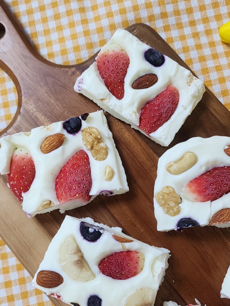 다이어트 간식 추천 꾸덕한 그릭요거트 바크 아이스크림 만들기 그릭 요거트 맛있게 먹는법 네이버 블로그