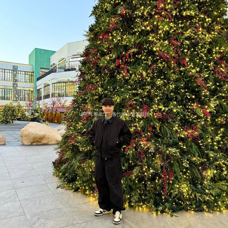 [대전 현대프리미엄 아울렛]맛집 온더보더 평일런치 포토존 주차 꿀팁 (나이키 아울렛 조던 범고래) : 네이버 블로그