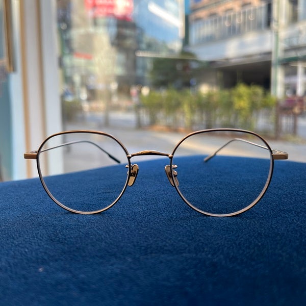 젠틀몬스터요나 분위기 있는 티타늄 안경 : 네이버 블로그