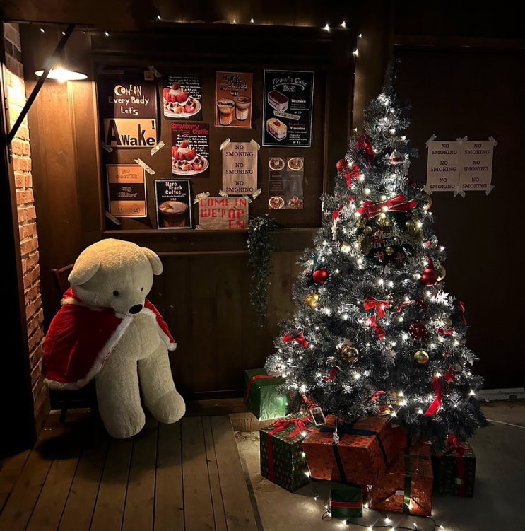 울산 삼산 크리스마스 카페 빈티지 감성의 프랭크커핀바 울산점 : 네이버 블로그