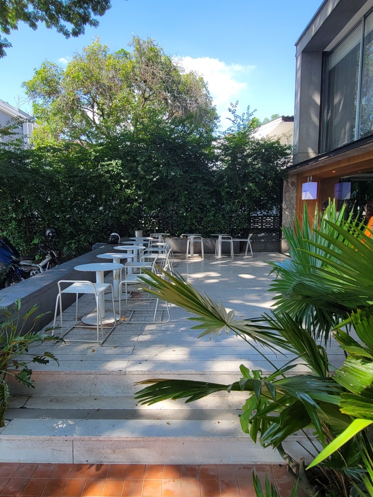 [치앙마이/님만해민카페] GRAPH quarter-위치,분위기 : 네이버 블로그