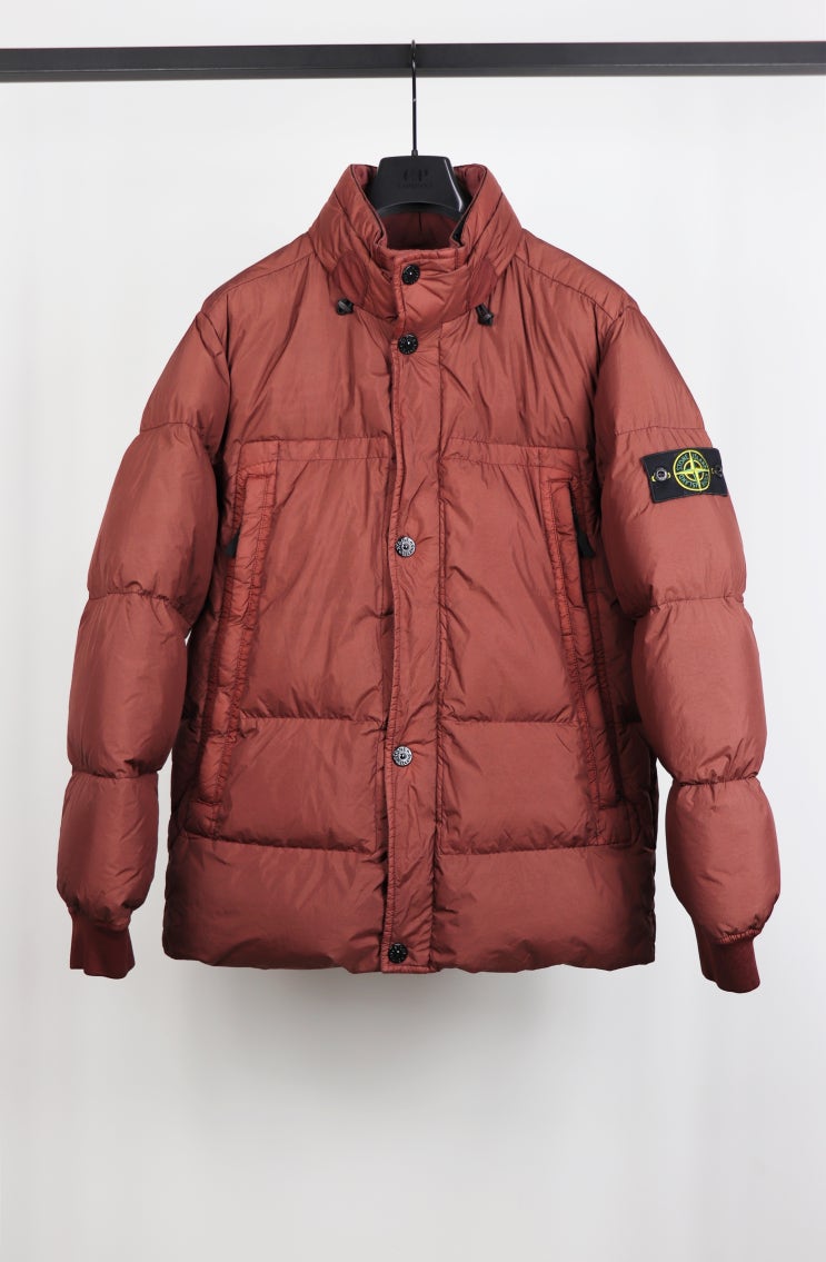 스톤아일랜드 20FW 크링클랩스 숏패딩 와인 GARMENT DYED CRINKLE REPS NY DOWN WINE 40123 L ...