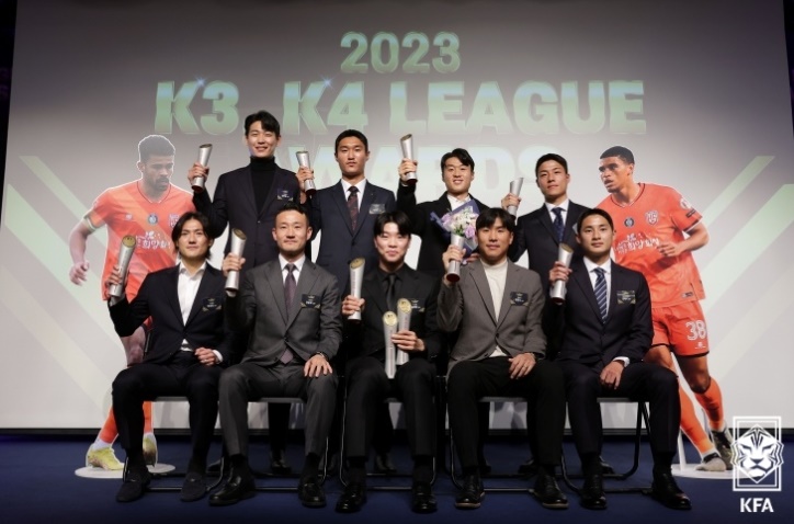 K3, K4리그 시상식 개최...K3리그 제갈재민은 MVP-득점상-베스트11 3관왕,K4리그 정충근은 MVP-득점상 2관왕 : 네이버 블로그