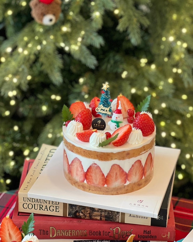 크리스마스 케이크 1번 딸기 생크림 케이크 (노원 디저트 카페 스윗레시피, 수제 케이크 주문) : 네이버 블로그