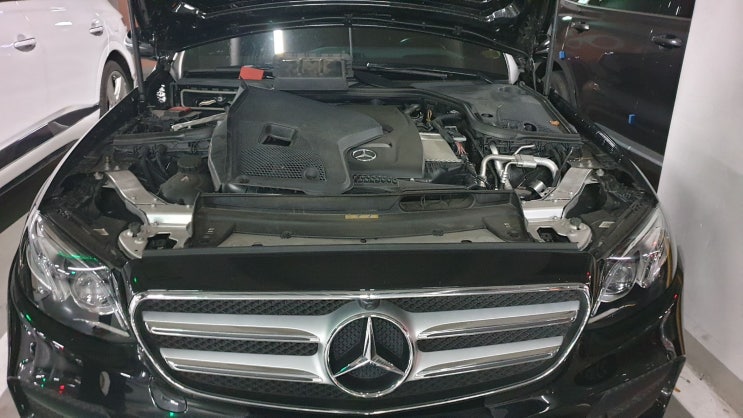 벤츠 e300 배터리 방전으로 AGM80 밧데리로 교체 : 네이버 블로그