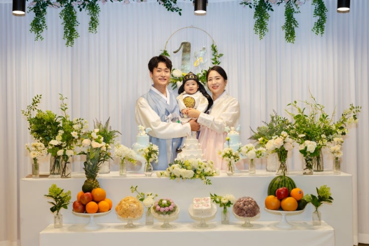 돌잔치 후기 신당 파티앤프렌즈에서 매우만족 성공적인 돌잔치 솔직후기 헤어메이크업 돌스냅 사회 돌잔치 진행순서