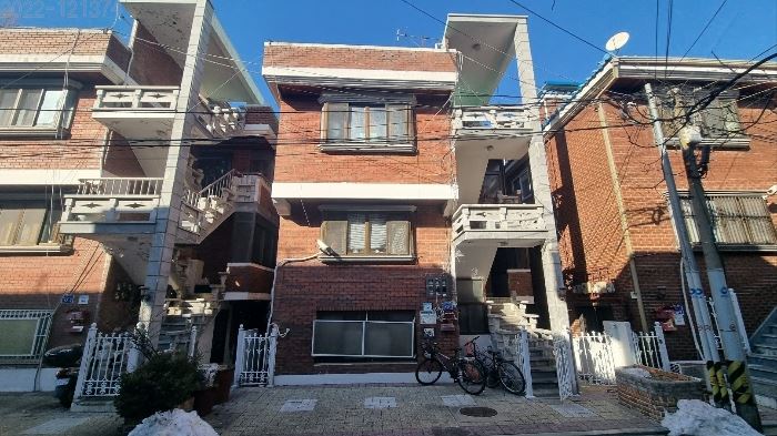 영등포구 신길동 다가구주택경매 8억3천 대영중학교인근 대지38평 건물61평 2층 구옥 유찰2회 서울신길동다가구주택 법원경매