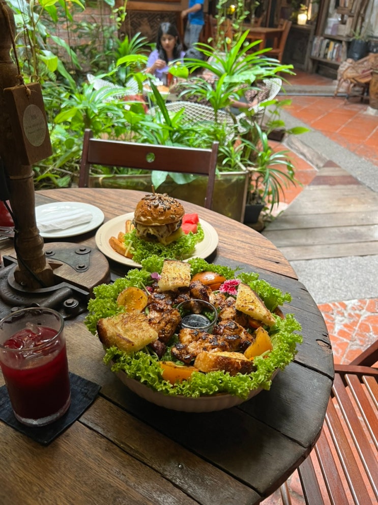 말레이시아 쿠알라룸푸르 여행 :: 말라카 브런치 맛집 ‘The baboon house’ : 네이버 블로그