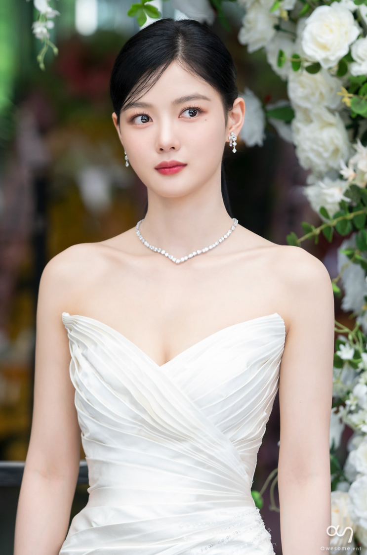 마이데몬 김유정 패션 스와로브스키 목걸이 귀걸이 20대 후반 여자 크리스마스 선물 추천 이거 네이버 블로그
