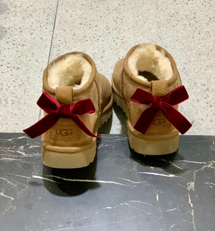 미국 어그(UGG) 클래식 울트라 미니 내돈내산 후기 & 사이즈팁 (235 정사이즈, US6 사이즈)_다이소 벨벳리본으로 어그 ...