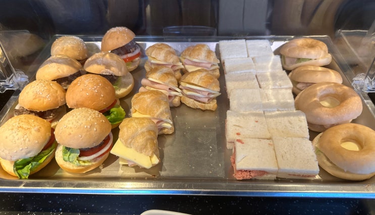 [공항라운지] 방콕 수완나품 국제공항 F구역 에어프랑스/KLM 스카이 라운지 : 네이버 블로그