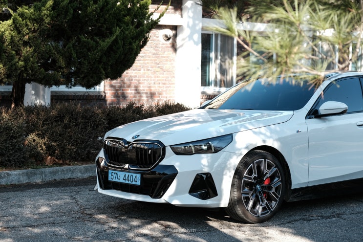 요즘 가장 핫한 전기차, BMW i5 eDrive40 MSP Pro 시승기/ 도이치오토월드 수원전시장 : 네이버 블로그